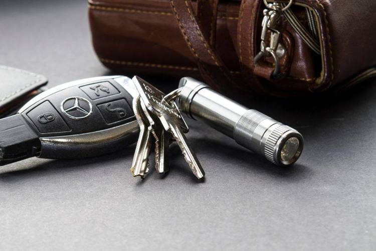 True Utility Micro AAA Torch – DENNISTONS